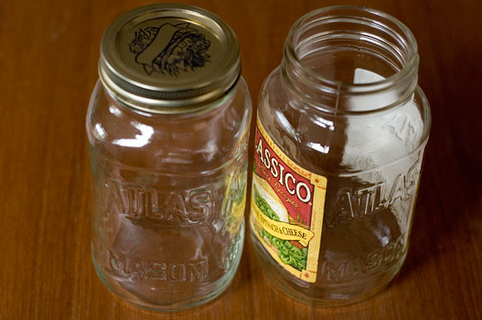 DIY Mason Jar Garden Stake