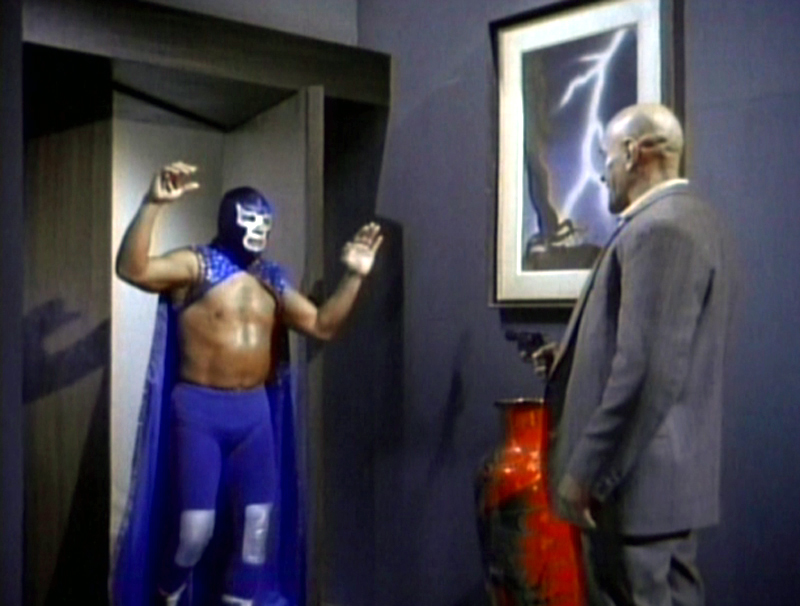 13: BLUE DEMON Contra LAS DIABOLICAS / Cinematográfica RA, Estudios ...