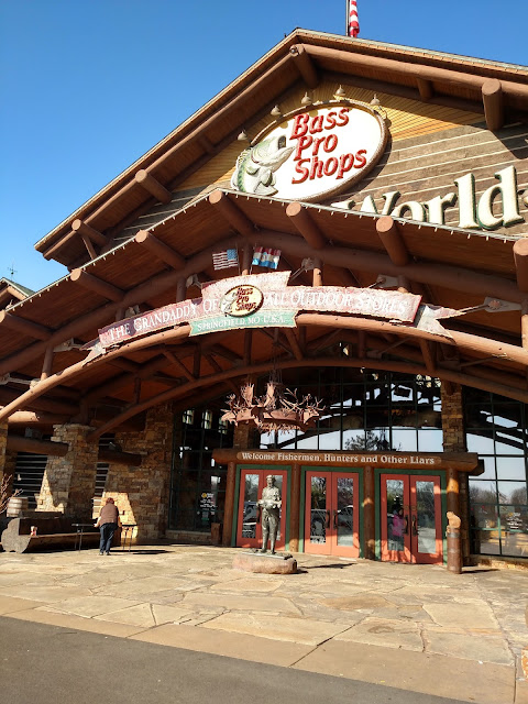Traversing the Trails: Bass Pro Shop in Springfield MO