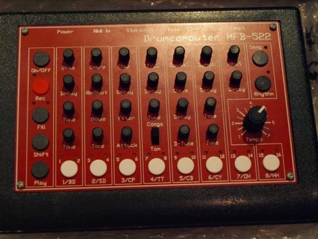 MATRIXSYNTH: MFB-522 Analog Drum Machine TR808 clone