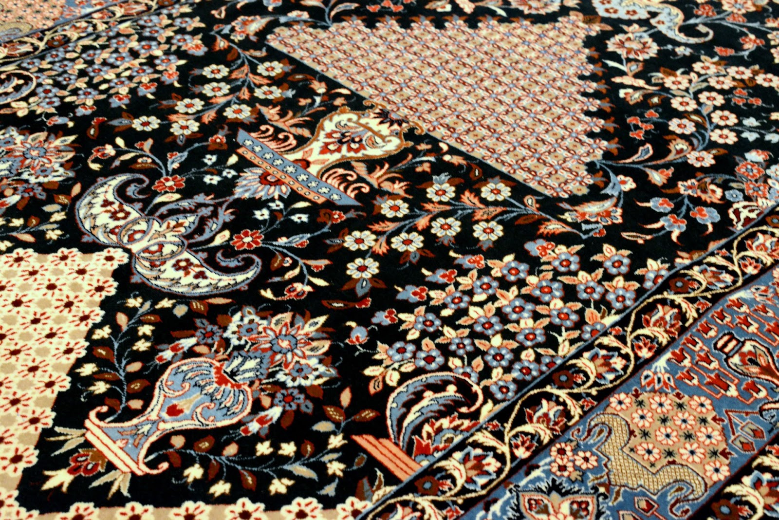Seirafian Carpet - فرش صيرفيان: January 2013