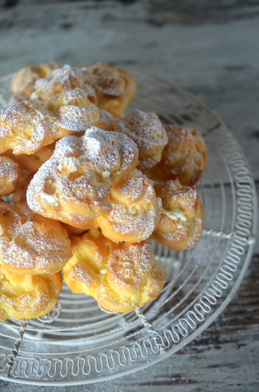 Mini ptysie, eklerki z bitą śmietaną – Cook Yourself | Dobry, taki nie ...