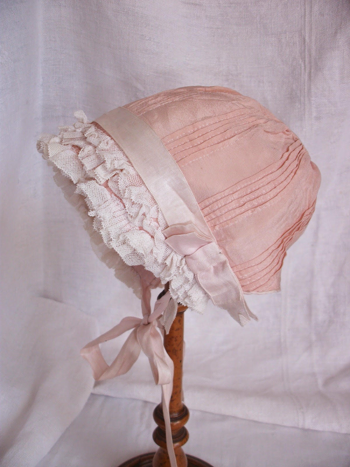 Vintage Maison: Latest vintage stock - bonnets, and a Dordogne wedding