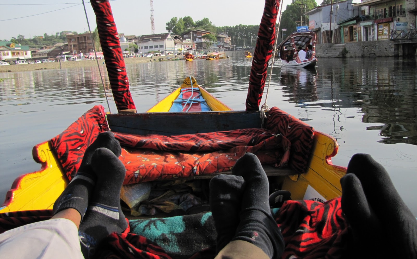 Photo Talking : Dal Lake Is No Dull Lake – Srinagar Revisited