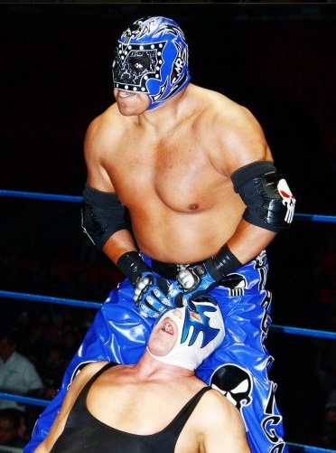¿QUIEN ES QUIEN? LUCHA LIBRE: MISTER NIEBLA el rey del guaguanco