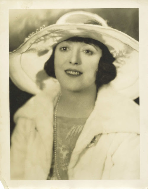 Los Grandes Fotografos: Edwin Bower Hesser (1893-1962)