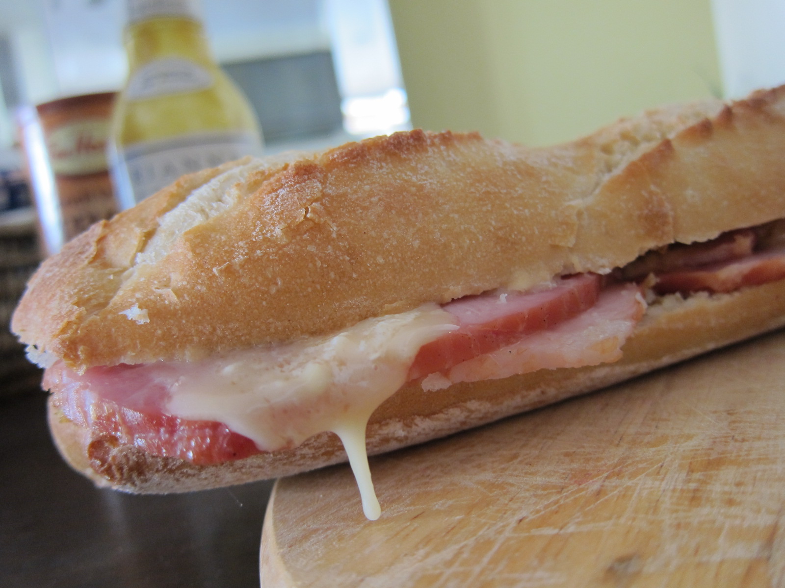 Jessica Choy: Recipe: Ham and Brie Sandwich