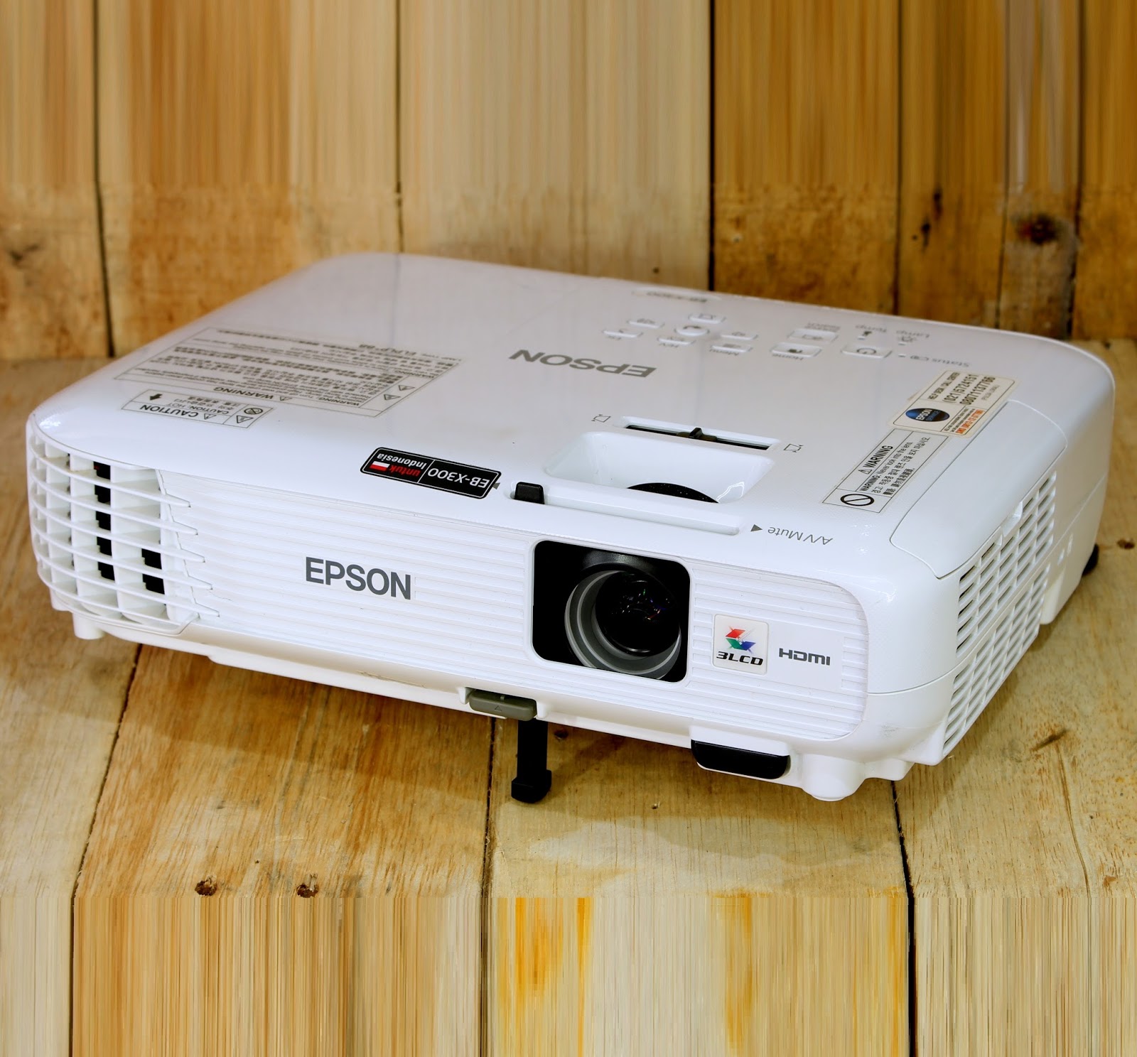 Jual Proyektor Epson EB-X300 Second | Jual Beli Laptop Bekas, Kamera ...