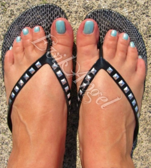 Black nail polish and lip gloss: Franken Toesies