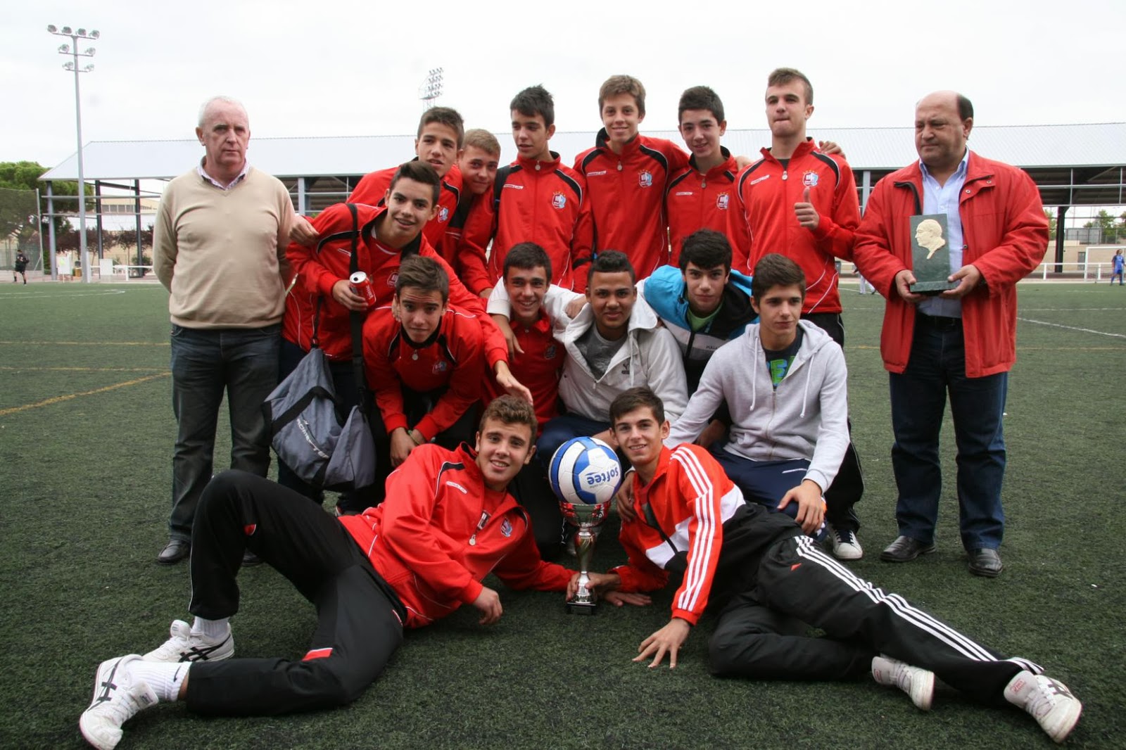ARCHIVO FOTOGRÁFICO DEL C. D. EFFB. CIUDAD REAL: EL EQUIPO CADETE DE ...