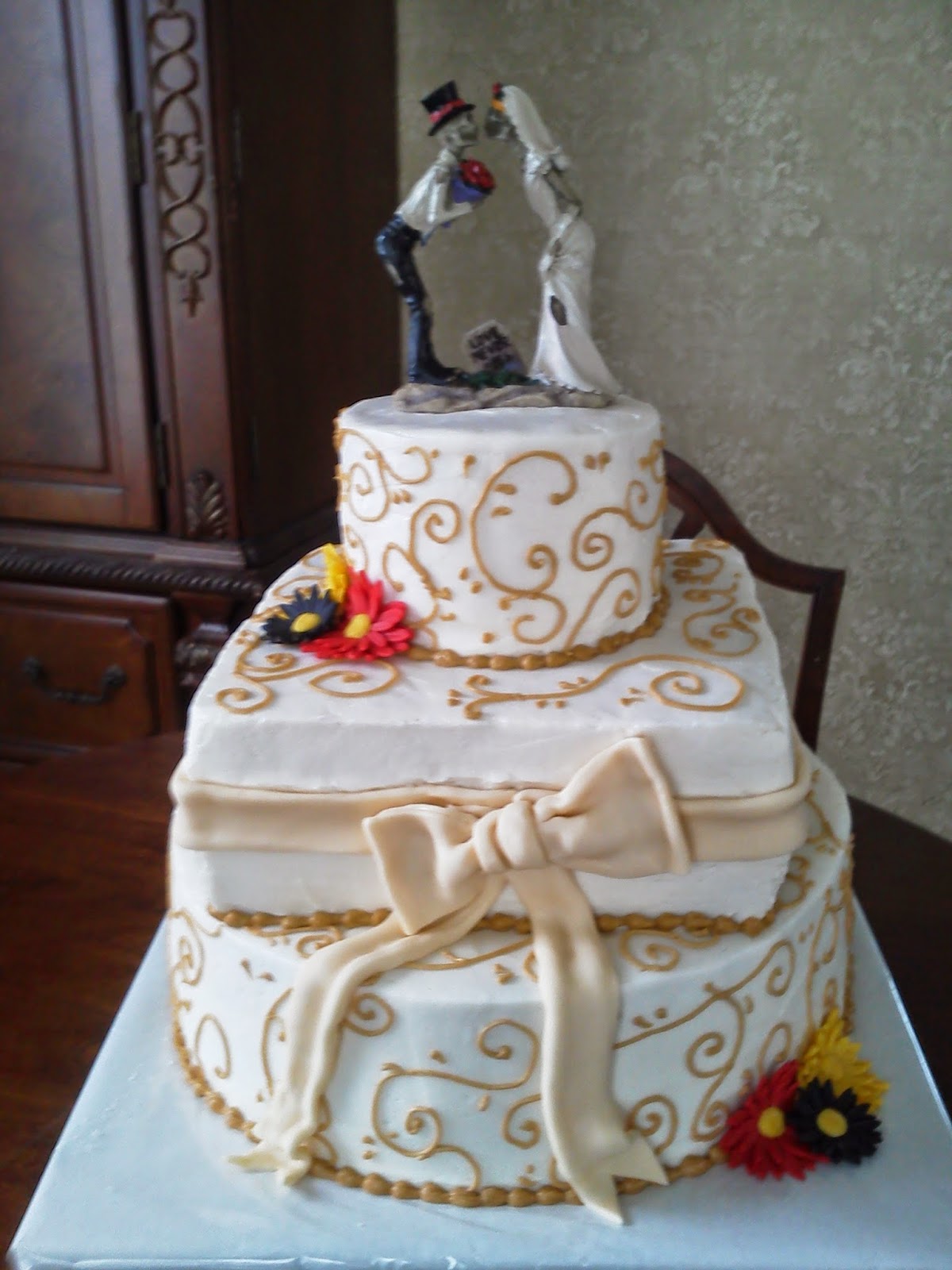 Fuzzy Cakes: Wedding cakes