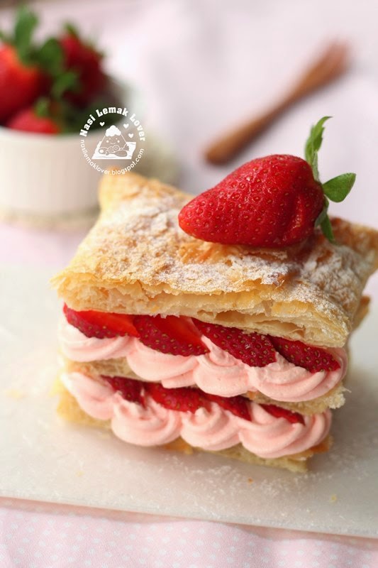 Nasi Lemak Lover: Easy Strawberry Mille-feuille a.k.a Napoleon 拿破仑千层草莓酥