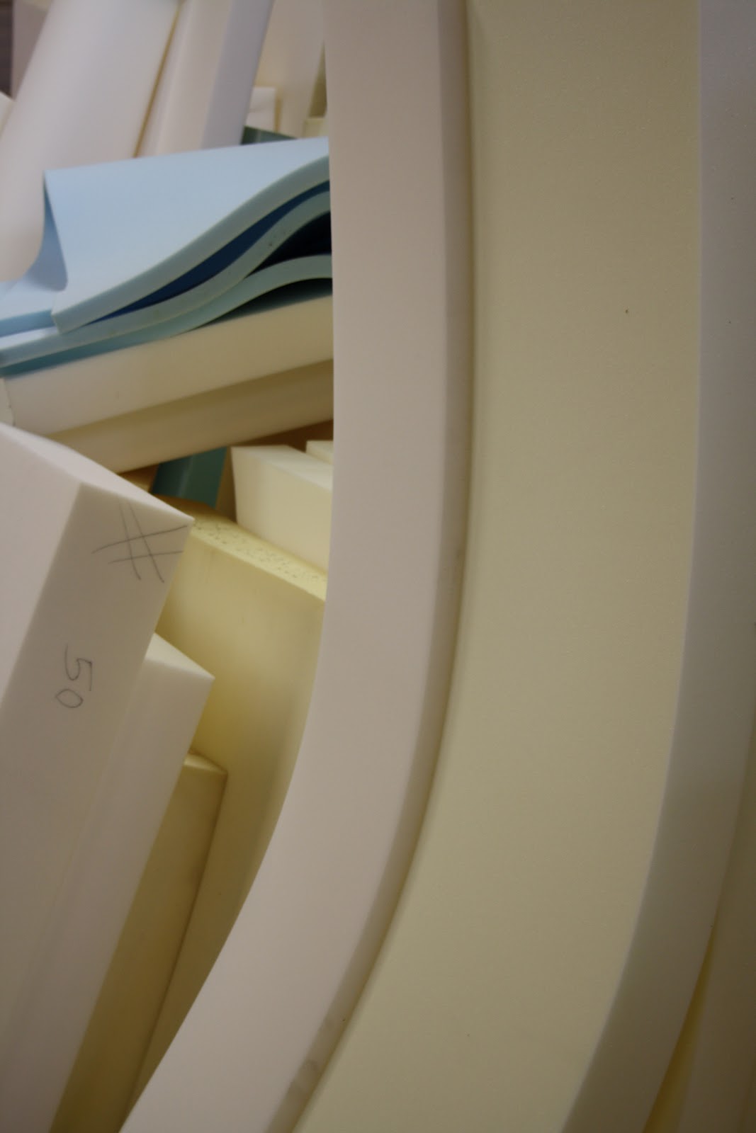 Skumgummi og madrasser efter dine mål - Skumhuset