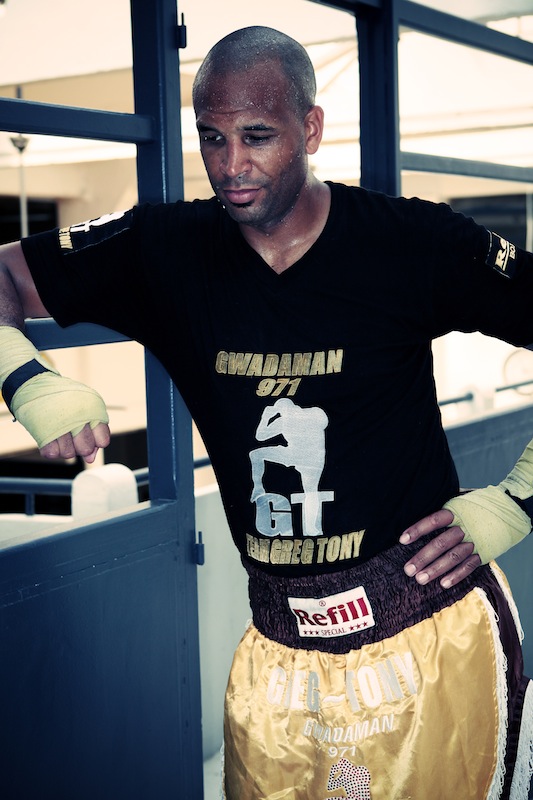 IMAGES 2 BOXE: GREG TONY - entraînement au Battling Club