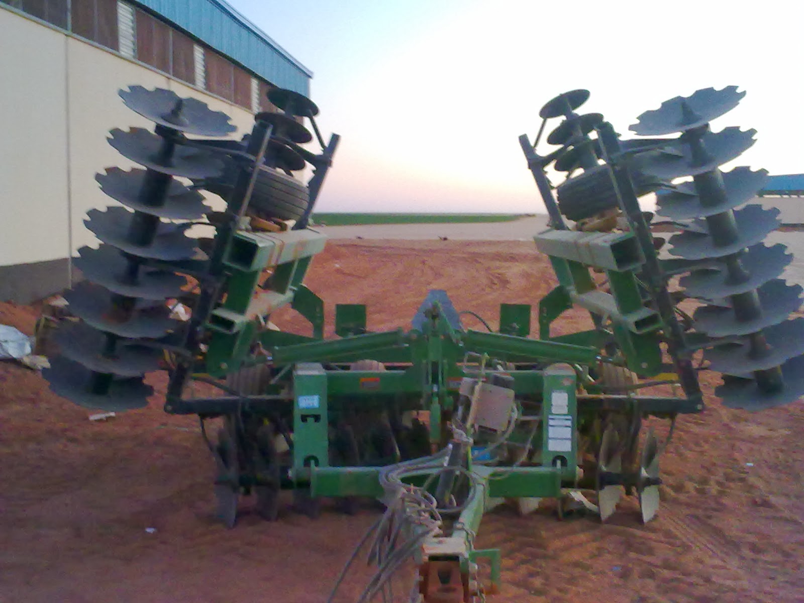 AGRICULTURE MACHINE MAINTENANCE AND REPAIR: DISC soil tillage machine ...