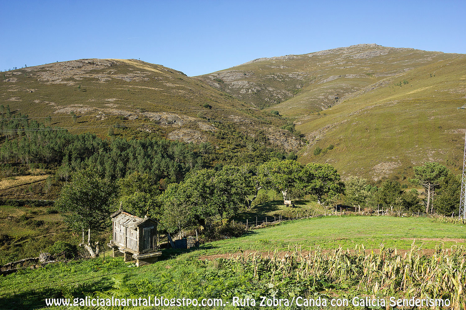 Ruta de senderismo por Zobra (Serra do Candán)