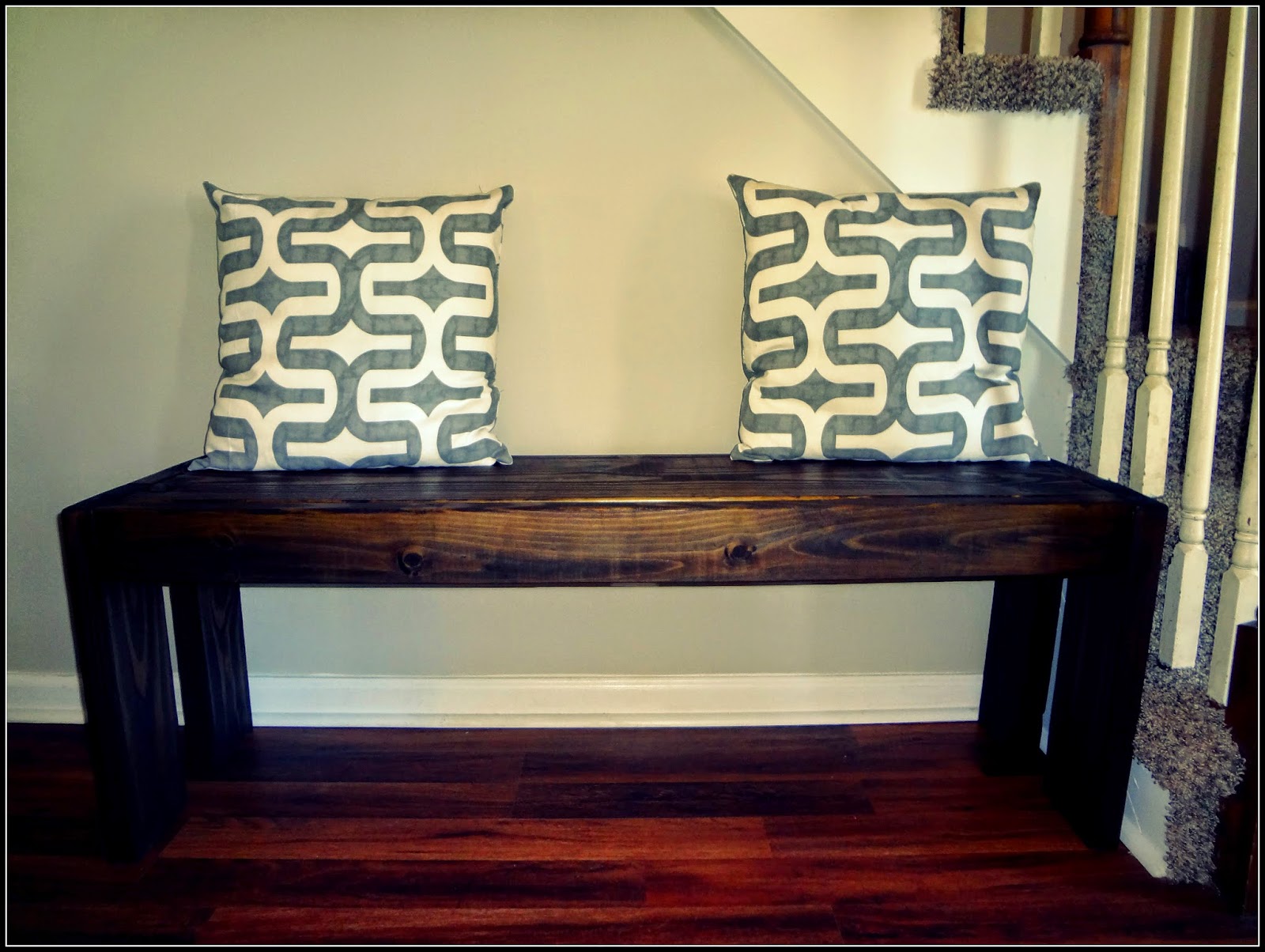 The Hatcher House : Entryway Bench