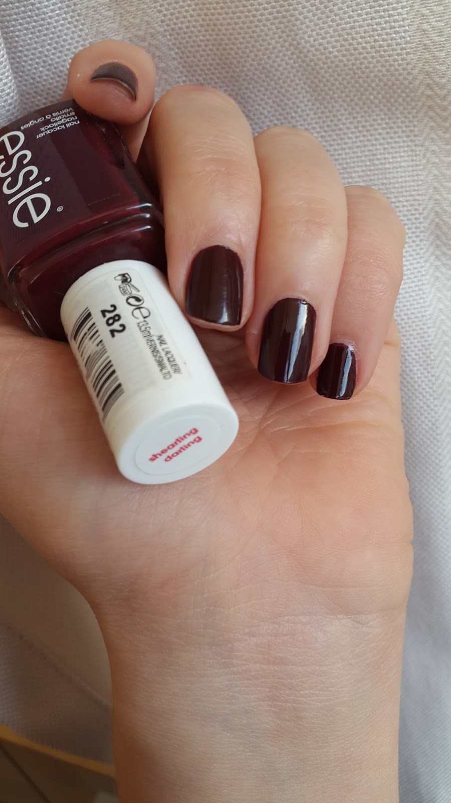 Farbenwelt: Essie - Shearling Darling