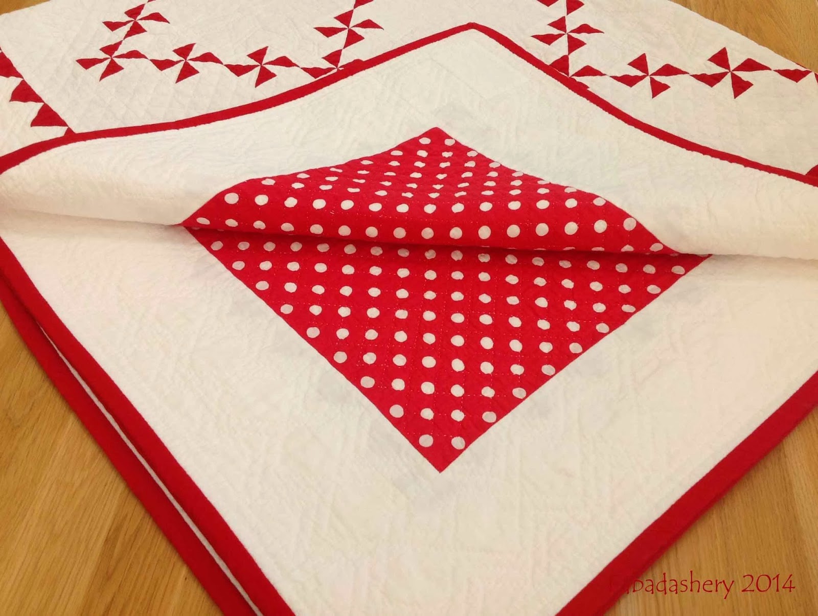 Fabadashery: Red and White Quilts - Sew Cal Gal Quilt Show