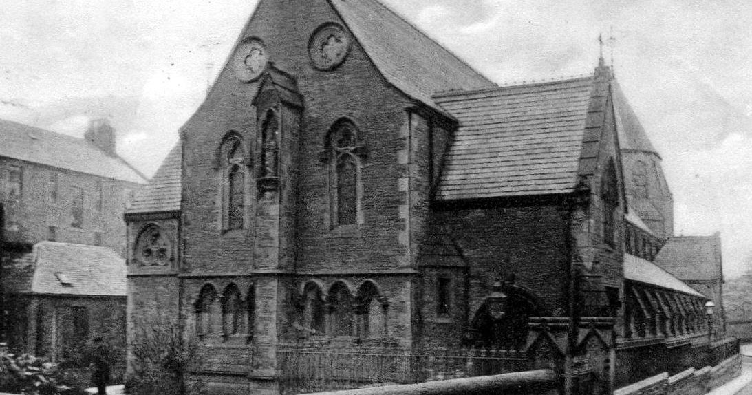 Tour Scotland: Old Photograph St Mary's Catholic Church Lochee Dundee ...