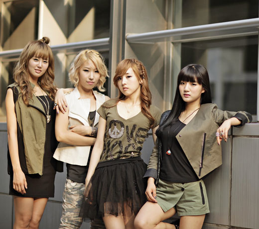 All about Kpop: Blady menambahkan 3 member baru akhir tahun ini