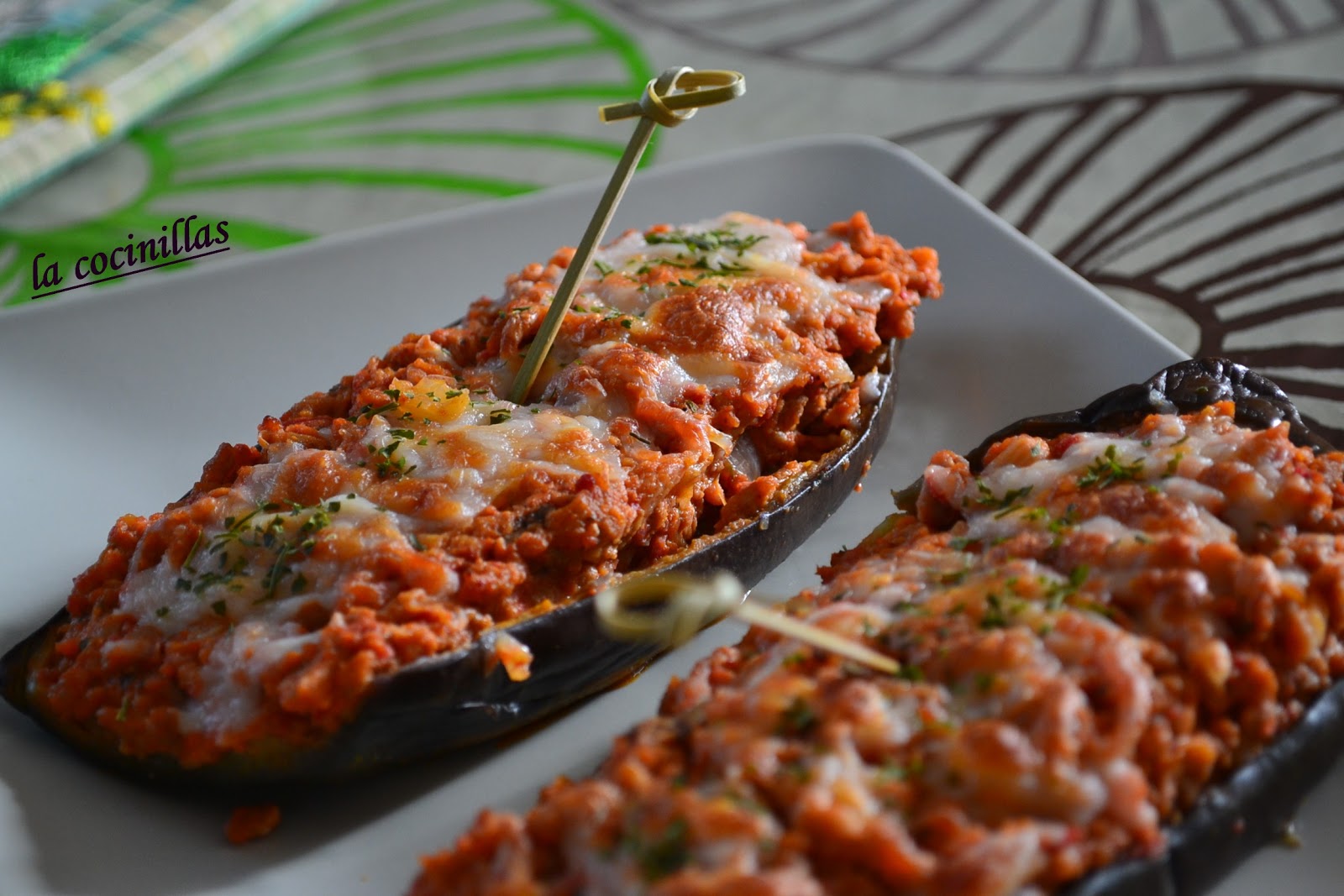 Berenjenas rellenas de carne picada y sobrasada - La Cocinillas