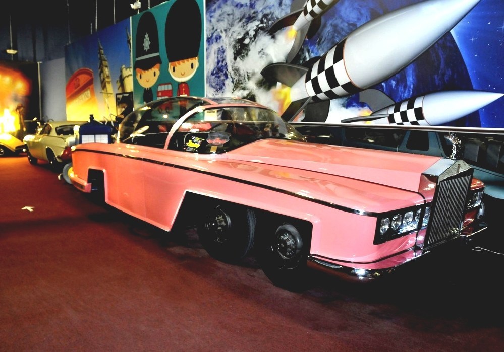 Michael Dezer - Dezer Car Museum