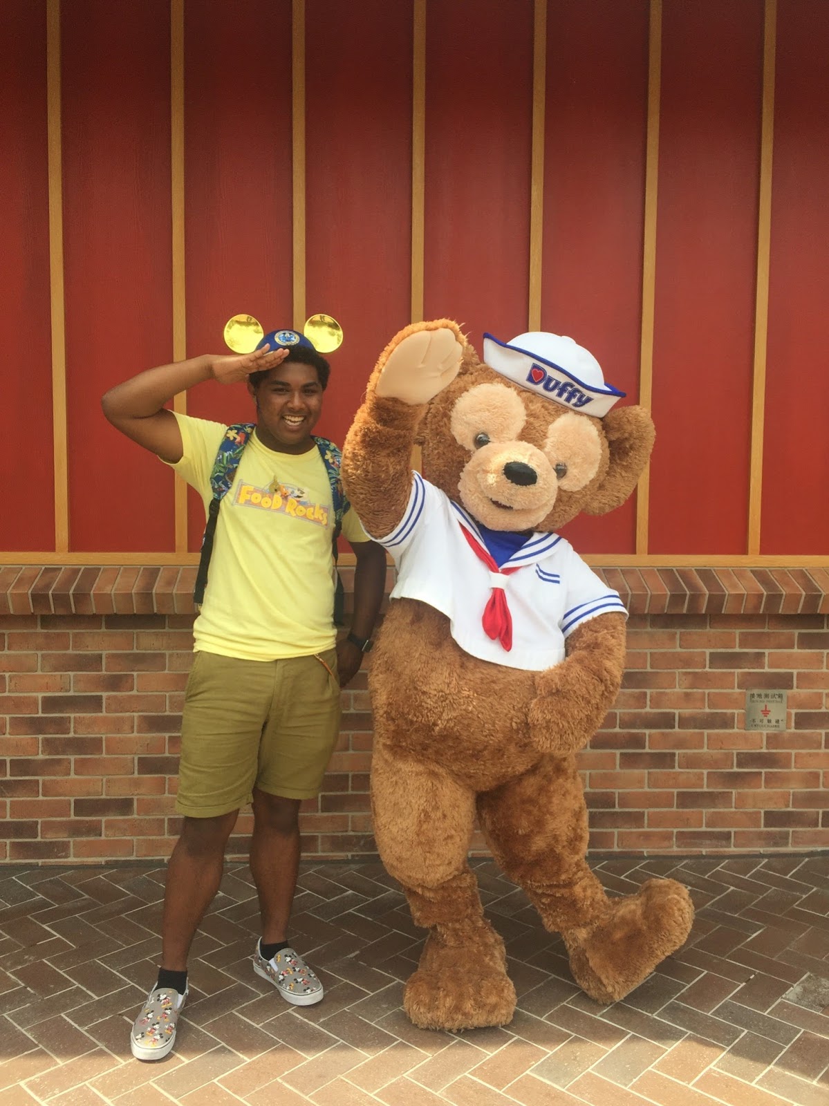 Sorcerer Lito's Ultimate Disney Blog: Duffy the Disney Bear