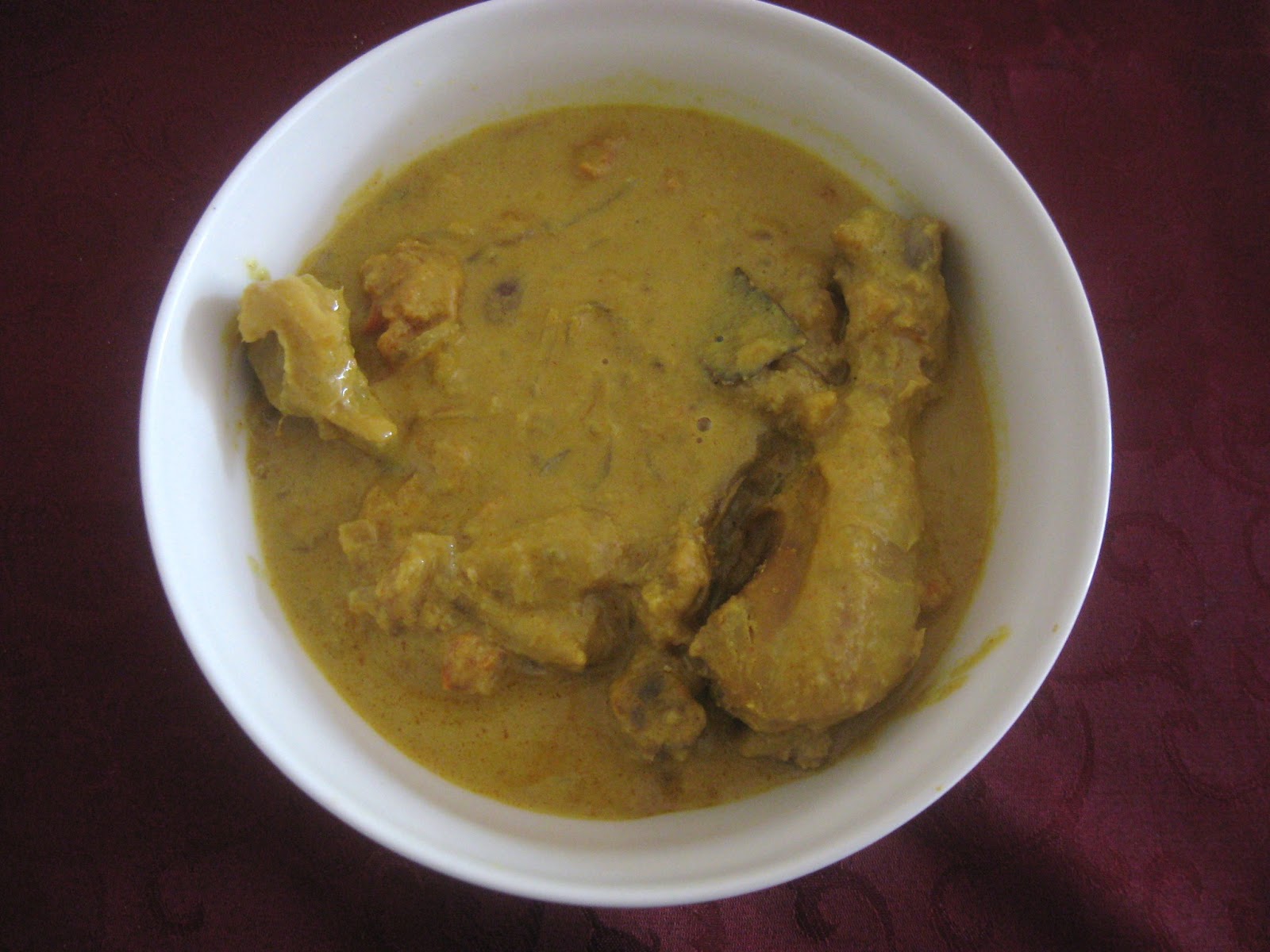 Revathi's Cook Book: Chicken Kurma