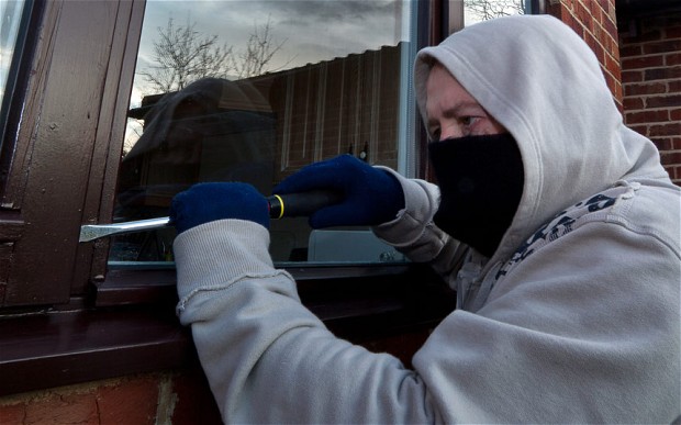 Know the 8 Types of Home that Thieves Love to Burglarize