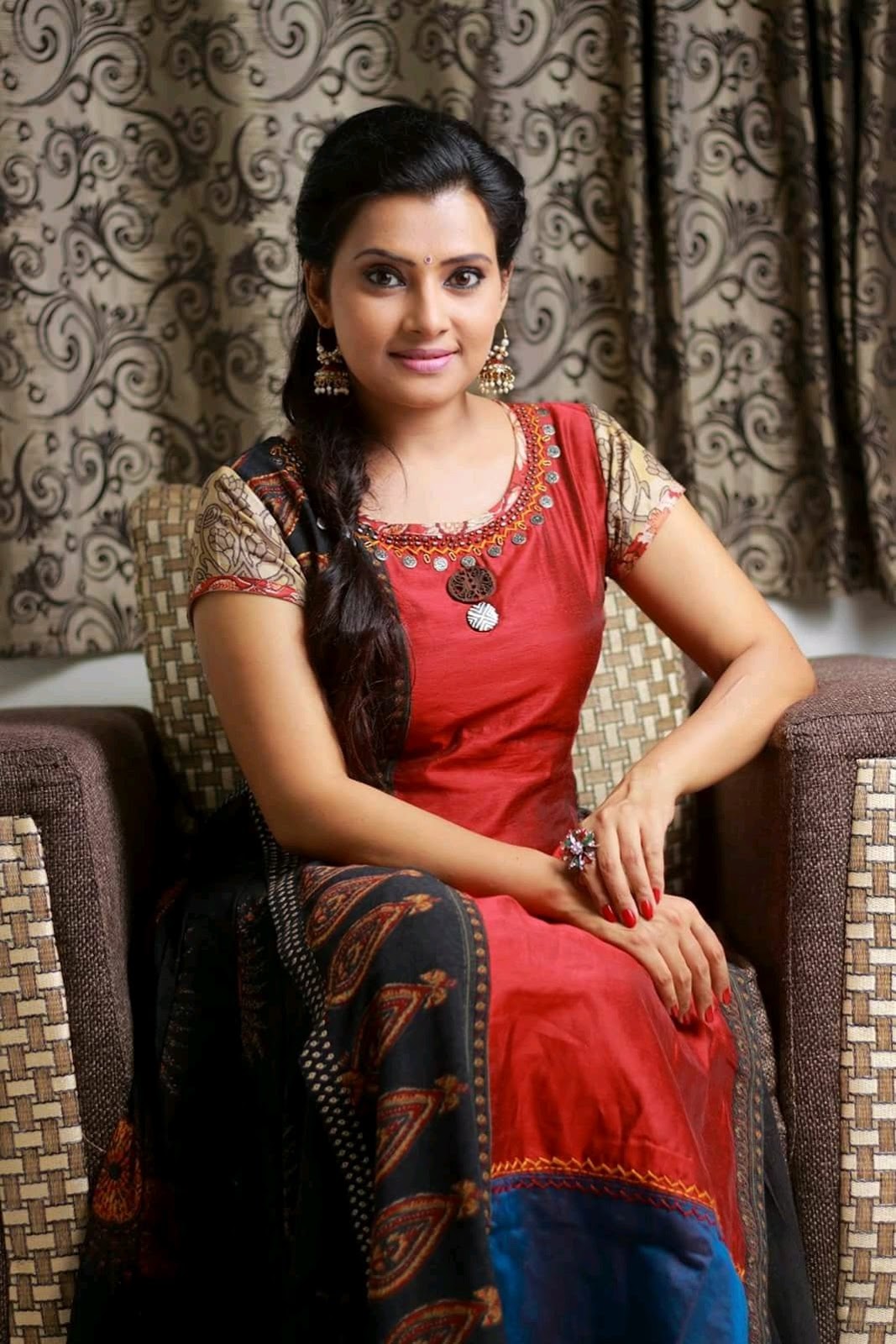 Actress Shruthi raj Beautiful Stills Gallery