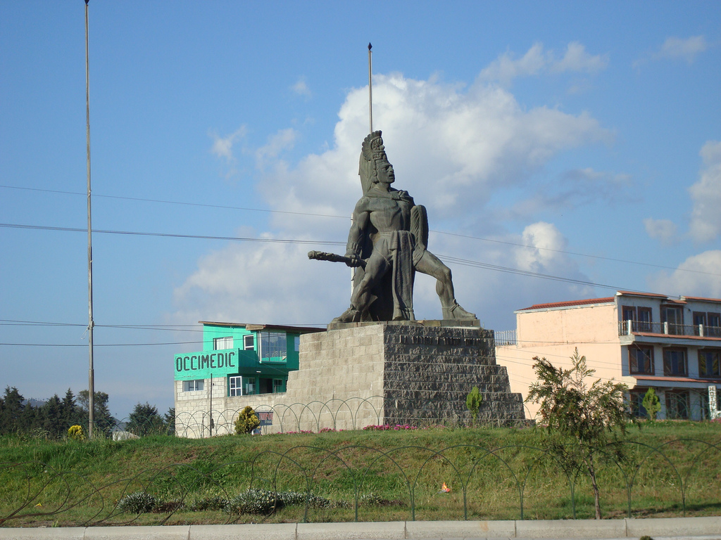 Monumento a Tecún Umán Quetzaltenango ~ Visit Guate Maya 57330202 ...