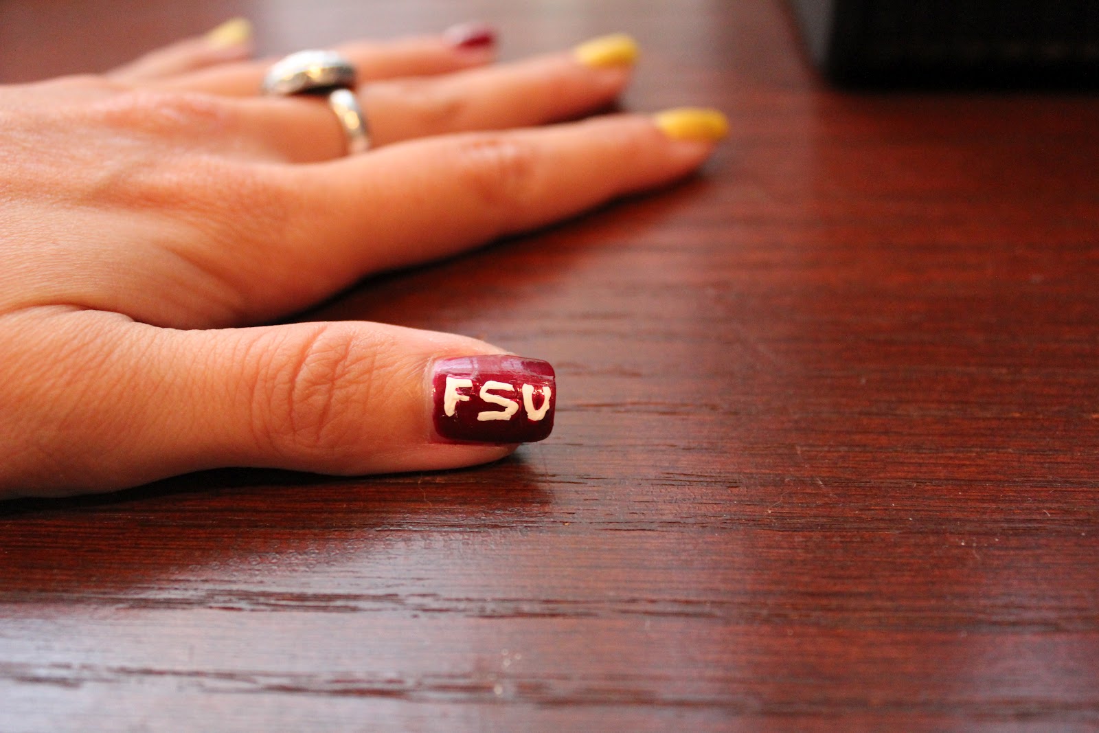 Simple Nail Art for Newbies: FSU Nails ~ GO NOLES!