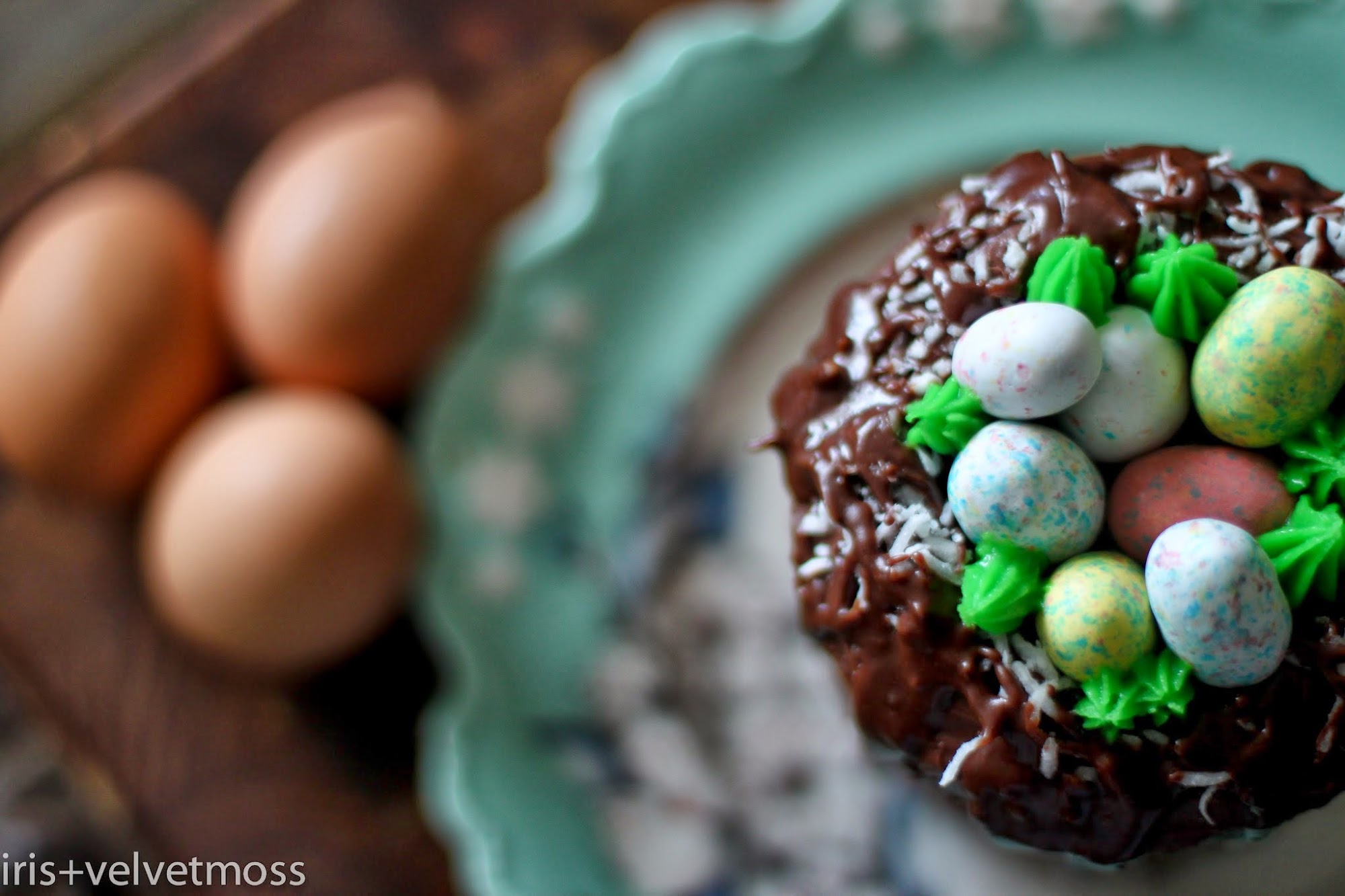 Velvet Moss: Mini Easter Cake