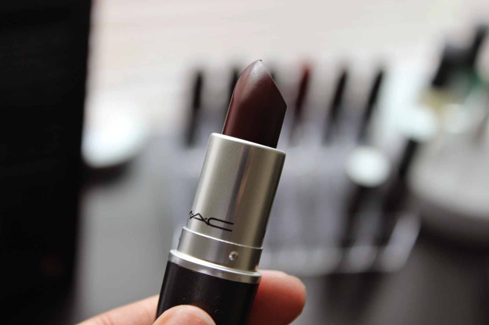 Mac - Lingering Kiss - LeaderOfTheNewCool