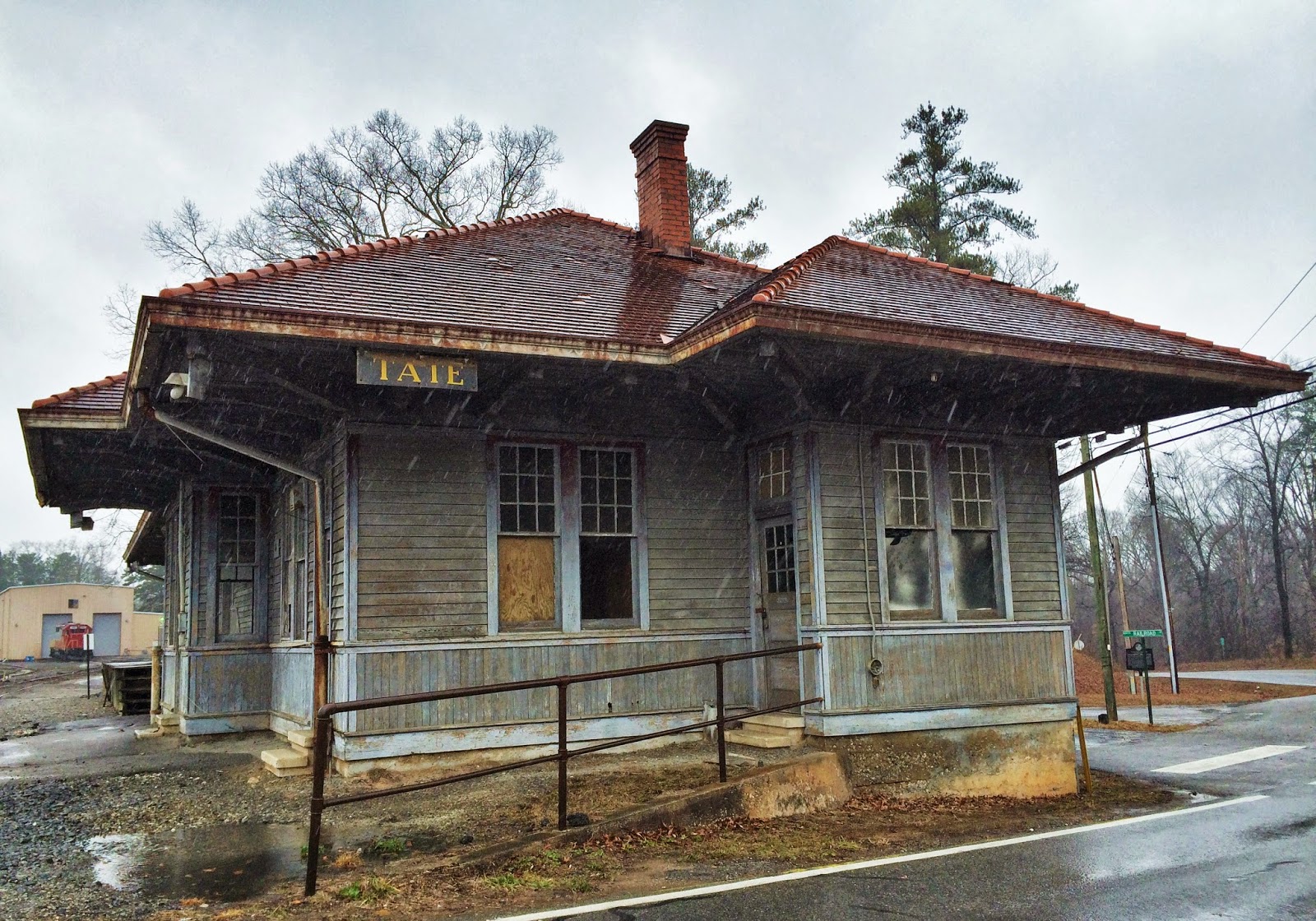 Remnants of Southern Architecture: Tate L&N Depot, 1916, Pickens County, GA