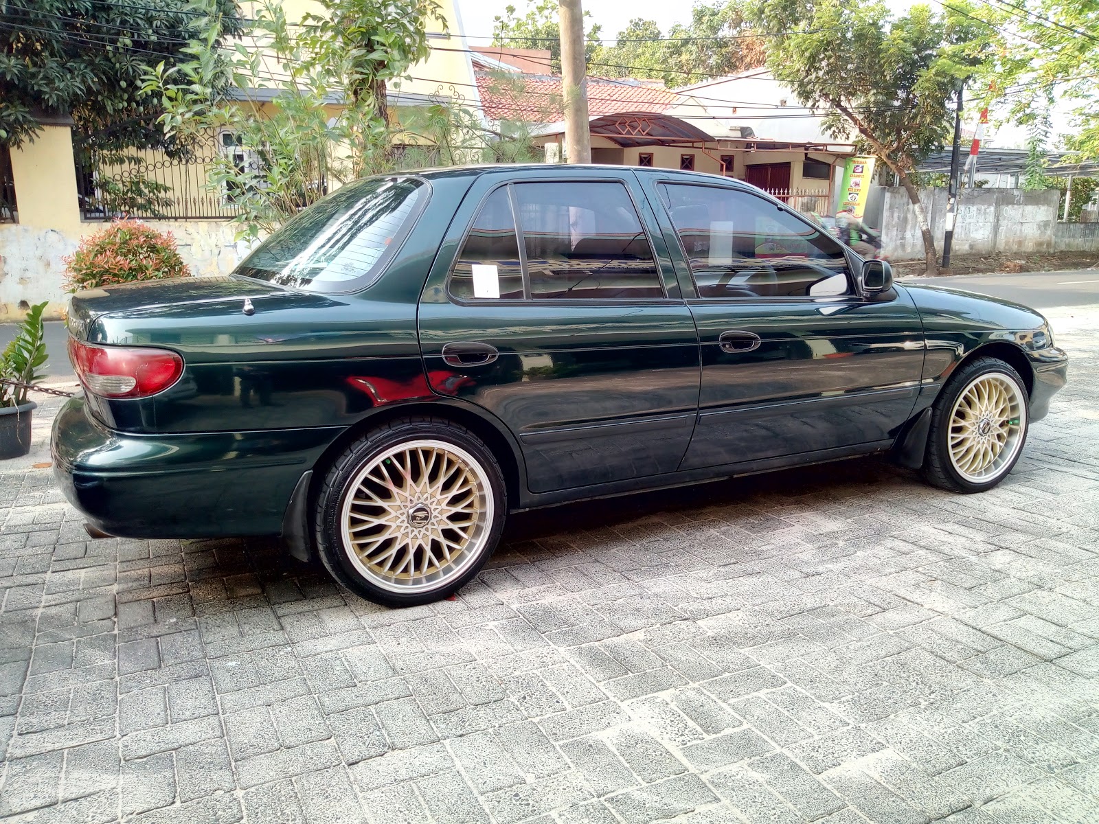 Dijual Sedan lawas tahun 90an Timor S515i injeksi Dohc Tahun 1997 ...
