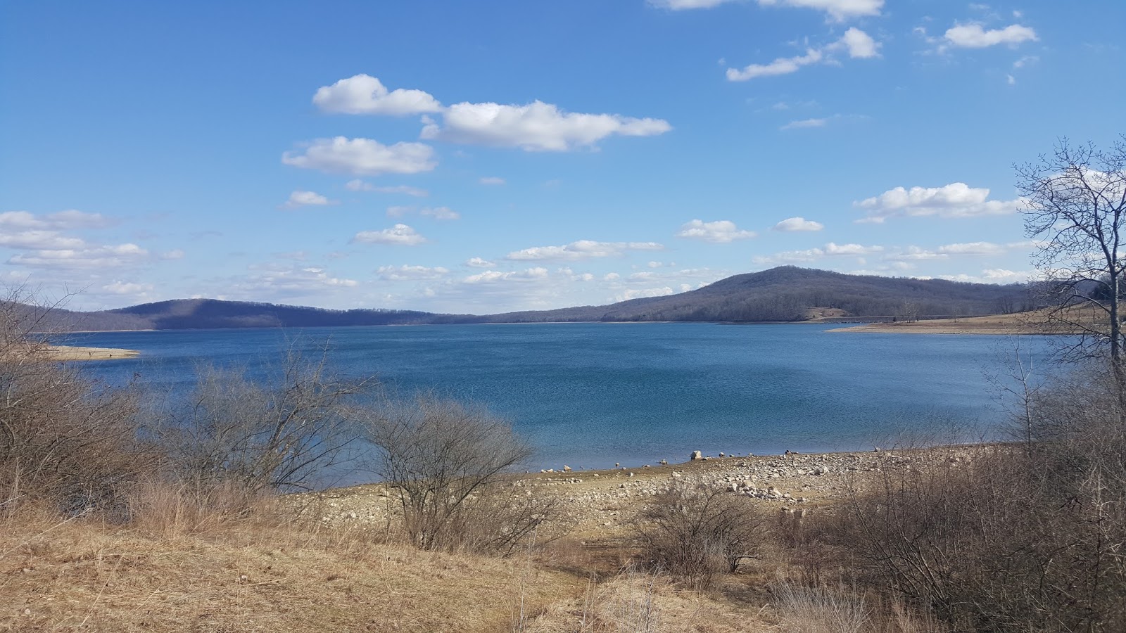 NJ/NY Hikes : Round Valley Reservoir