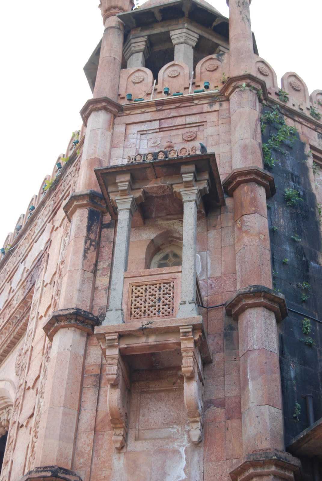 Victoria Memorial Hall a.k.a Government Museum - Pantheon Road - Egmore
