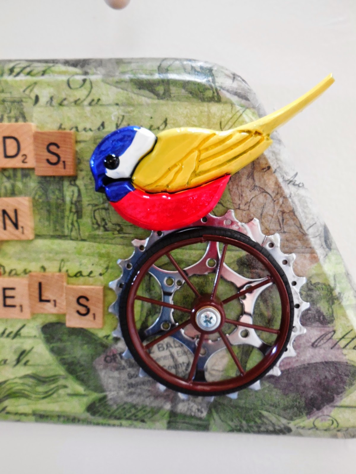 Obtainium Art - A gallery of assemblage works: Birds on Wheels