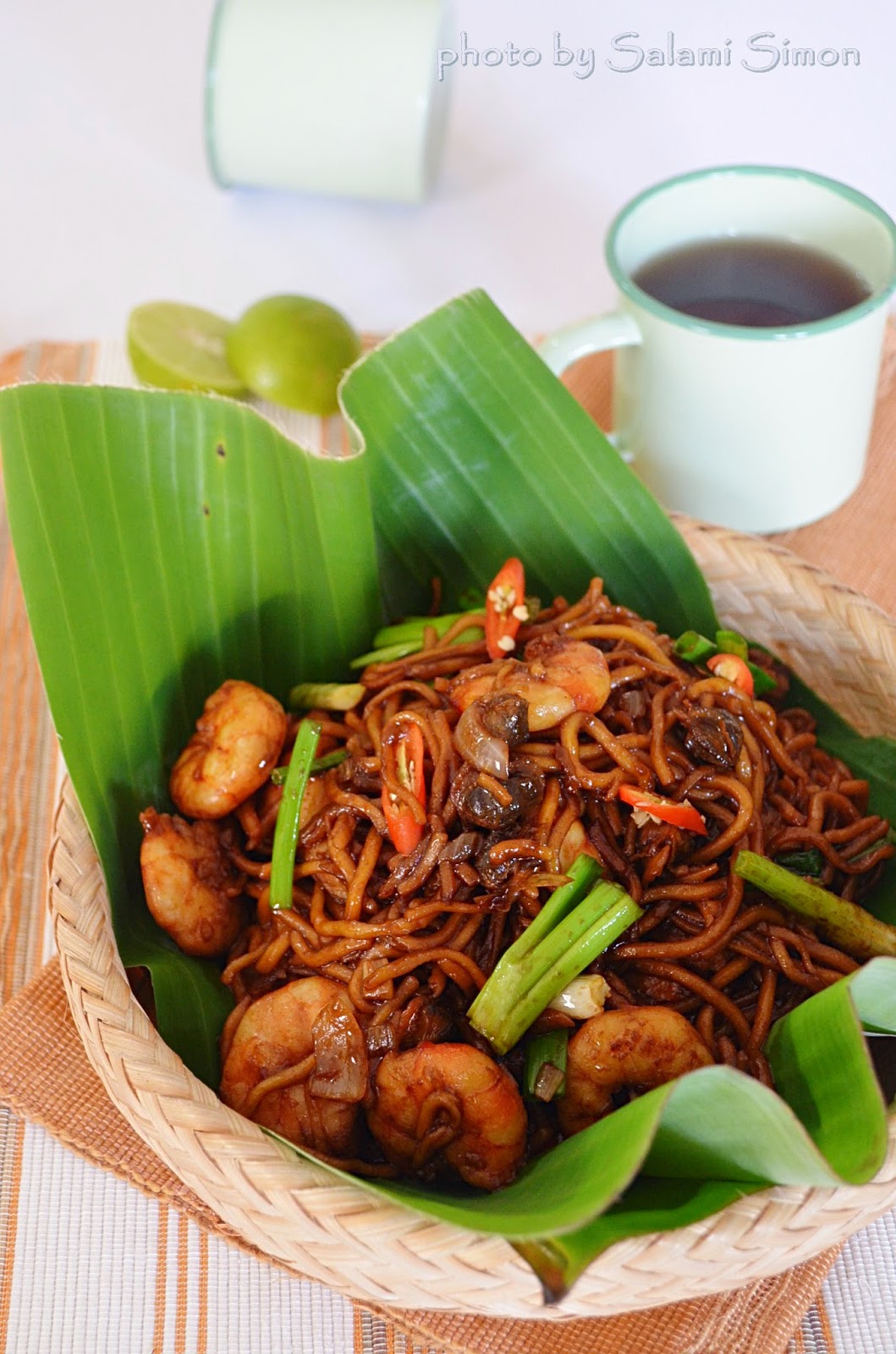 Mee Goreng Seafood yang simple dimple! - Amie's Little Kitchen