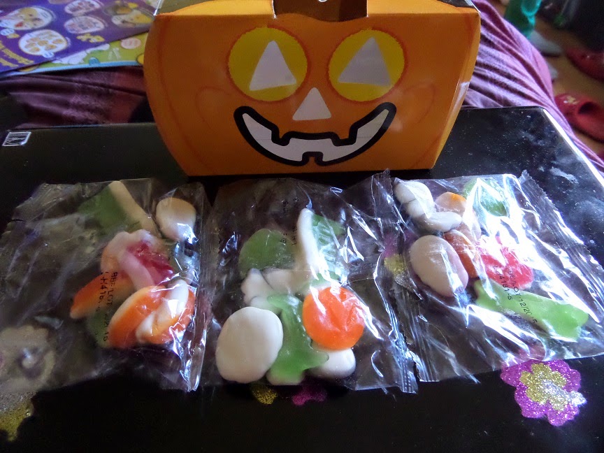 Madhouse Family Reviews: Halloween sweeties from ASDA (review)