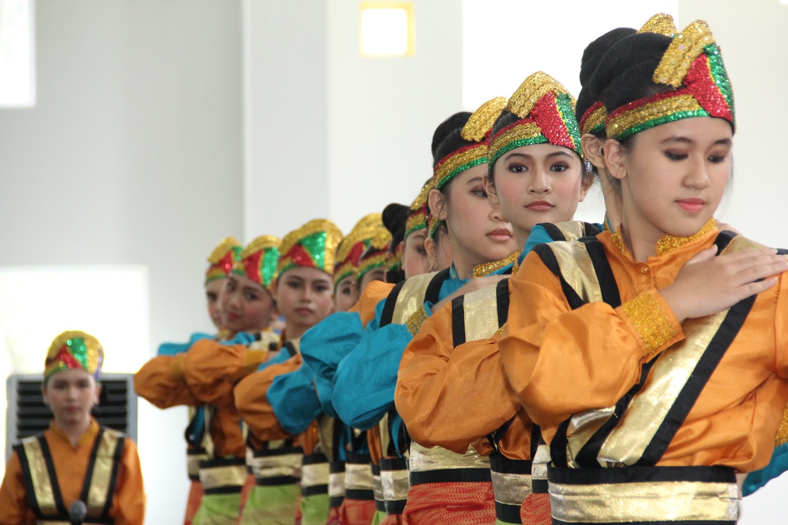 Tari Saman - Kesenian Aceh - DETERAHU - BAGAIKAN DETERJEN TAHUNYA ...