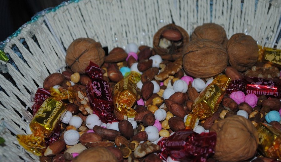 Omani Foods and Sweets: Omani Foods and Sweets