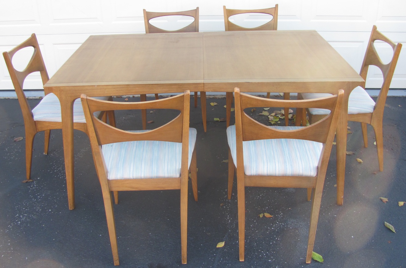 Bopfish, swimmin' in the vintage stream: Looking in Profile; Drexel ...