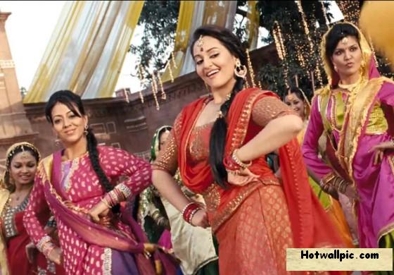 Bollytter: Exclusive HD Wallpapers Of Son Of Sardar + Official ...