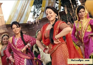 Bollytter: Exclusive HD Wallpapers Of Son Of Sardar + Official ...