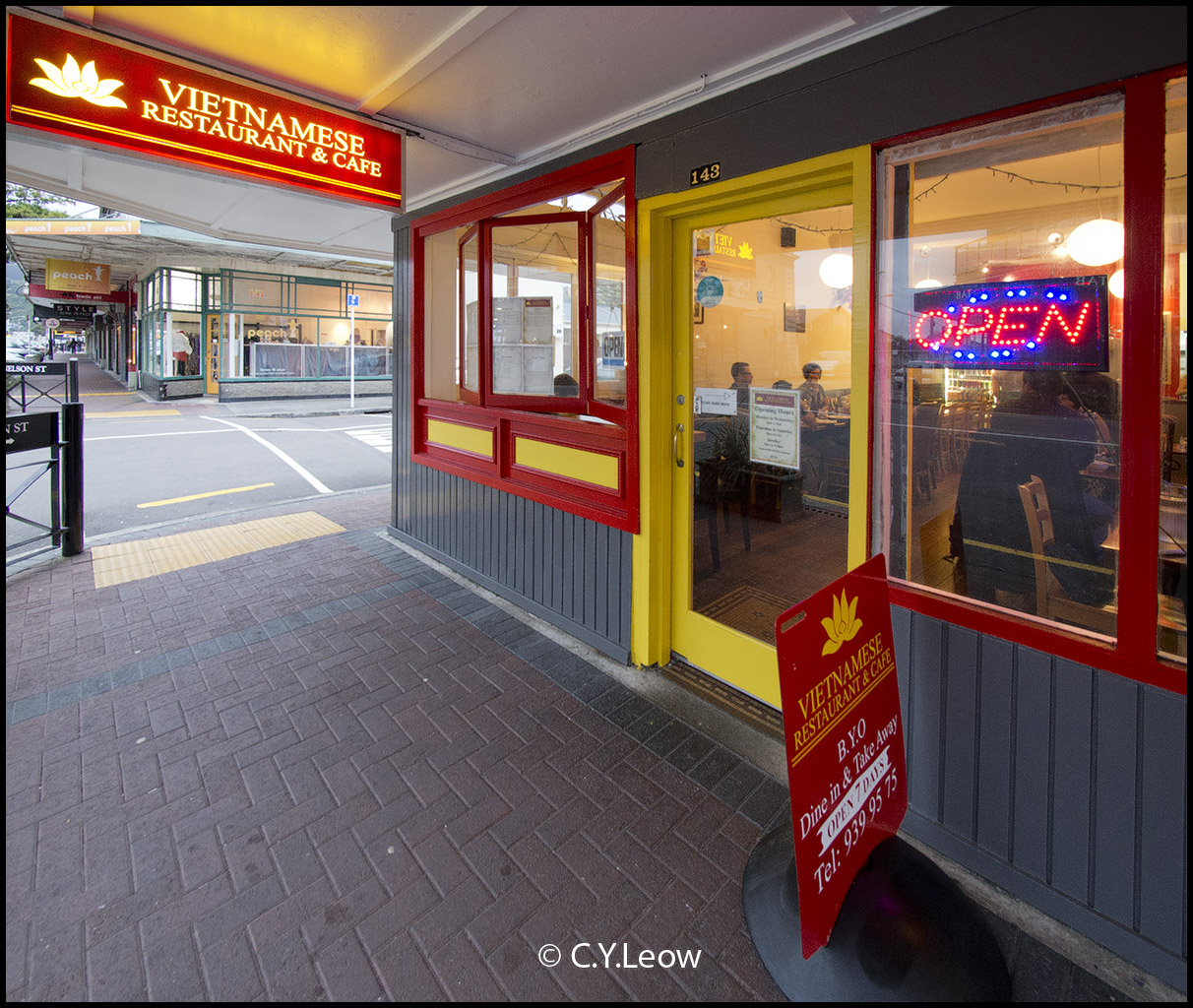 Man Behind Lens: Vietnamese Restaurant & Cafe @ Petone