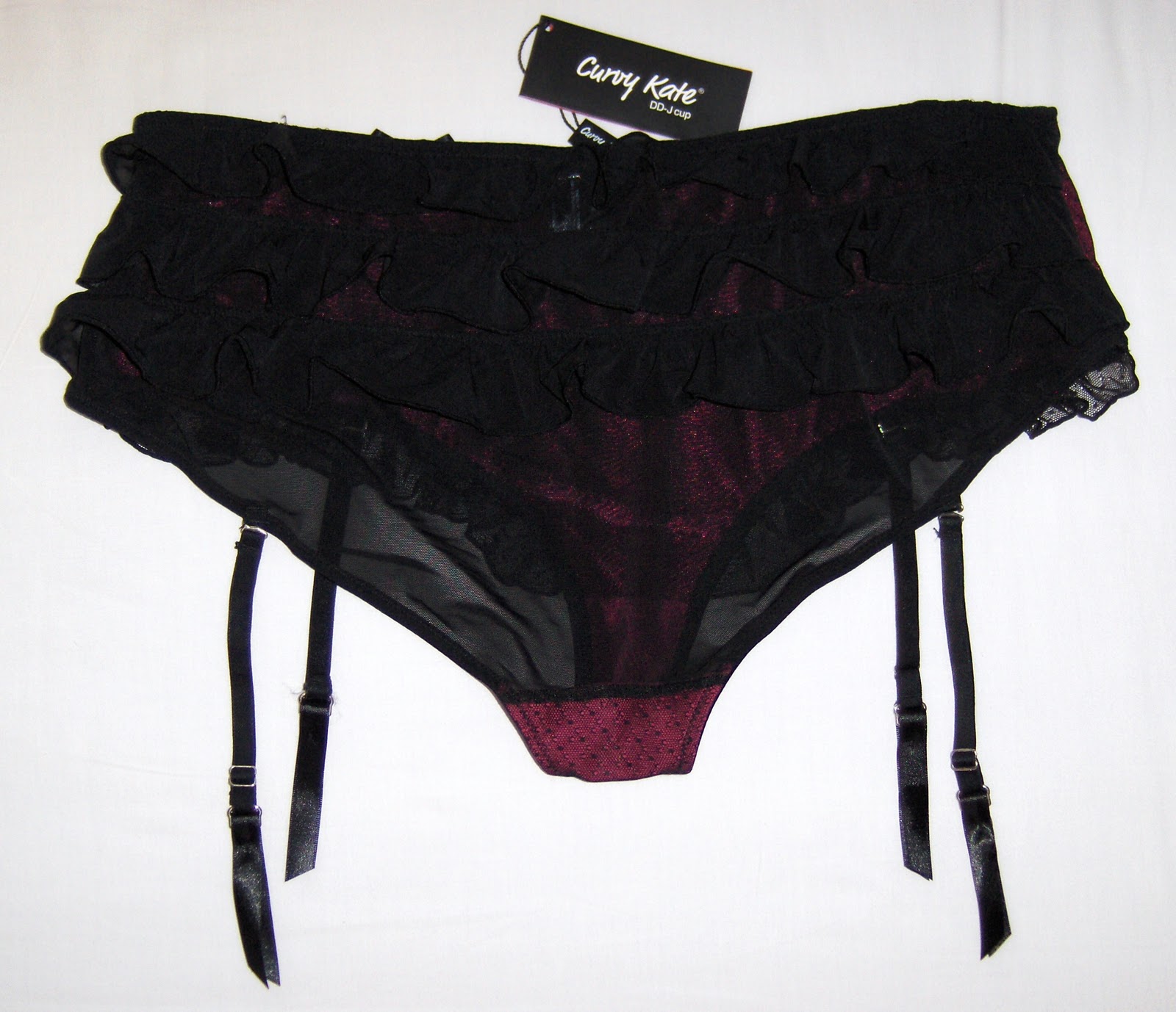 Curvy Kate Tease Me Bra 32HH and Shorts in Black/Wine - Curvy Wordy