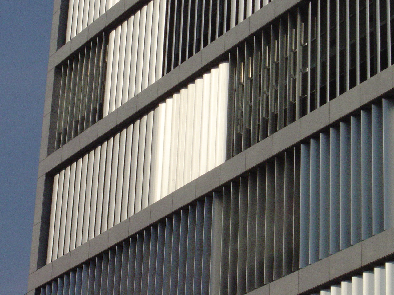 Cubbos Consultoria: Brises, solução solar inteligente mas pouco utilizada.